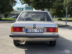 BMW 318 1985 Klaipėda, ar dzinēja tilpumu 1.80 L un nobraukumu 90 tūkst. km par 7300 €, foto 9 vietnē AUTOMOTO.COM.LV