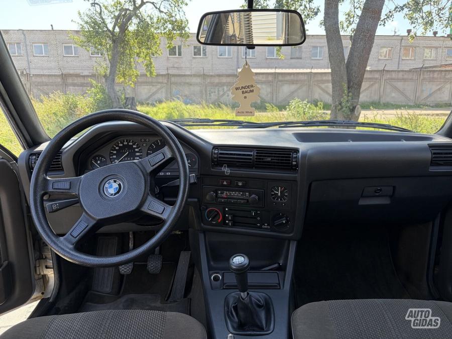 BMW 318 1985 Klaipėda, ar dzinēja tilpumu 1.80 L un nobraukumu 90 tūkst. km par 7300 €, foto 10 vietnē AUTOMOTO.COM.LV