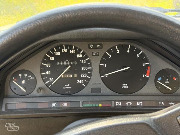 BMW 318 1985 Klaipėda, ar dzinēja tilpumu 1.80 L un nobraukumu 90 tūkst. km par 7300 €, foto 10 vietnē AUTOMOTO.COM.LV