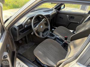 BMW 318 1985 Klaipėda, ar dzinēja tilpumu 1.80 L un nobraukumu 90 tūkst. km par 7300 €, foto 12 vietnē AUTOMOTO.COM.LV