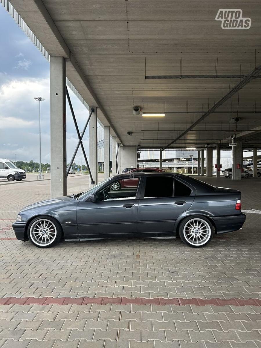 BMW 318 1997 in Vilnius, with an engine capacity of 1.80 L and mileage of 355 thousand km for 4100 €, photo 4 on AUTOMOTO.COM.LV