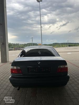 BMW 318 1997 in Vilnius, with an engine capacity of 1.80 L and mileage of 355 thousand km for 4100 €, photo 5 on AUTOMOTO.COM.LV