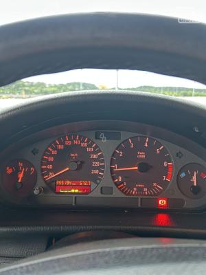 BMW 318 1997 in Vilnius, with an engine capacity of 1.80 L and mileage of 355 thousand km for 4100 €, photo 14 on AUTOMOTO.COM.LV