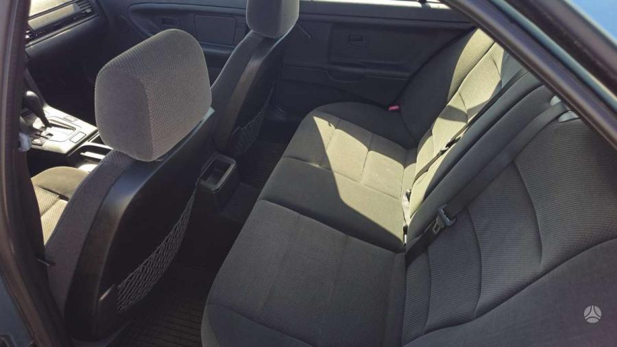 BMW 318 1998 in Kaunas, with an engine capacity of 1.80 L and mileage of 225 thousand km for 3500 €, photo 13 on AUTOMOTO.COM.LV