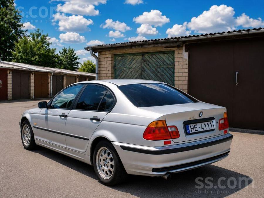 BMW 318 2000 Rīga, ar dzinēja tilpumu 1.80 L un nobraukumu 271 tūkst. km par 1400 €, foto 4 vietnē AUTOMOTO.COM.LV