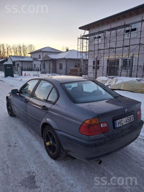 BMW 318 2001 in Riga, with an engine capacity of 1.90 L and mileage of 294 thousand km for 1200 €, photo 3 on AUTOMOTO.COM.LV