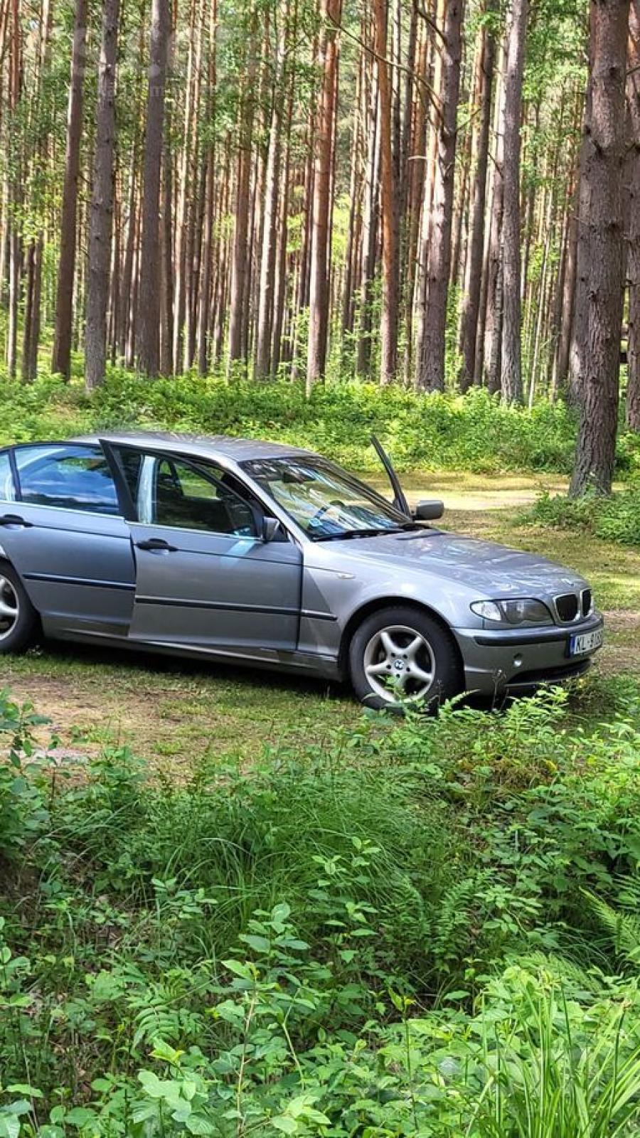 BMW 318 2004 in Liepaja, with an engine capacity of 2.00 L and mileage of 294 thousand km for 2600 €, photo 7 on AUTOMOTO.COM.LV