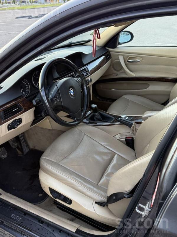 BMW 318 2005 in Riga, with an engine capacity of 2.00 L and mileage of 341 thousand km for 3850 €, photo 5 on AUTOMOTO.COM.LV