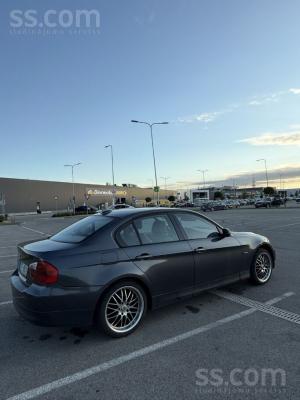 BMW 318 2005 Rīga, ar dzinēja tilpumu 2.00 L un nobraukumu 341 tūkst. km par 3850 €, foto 12 vietnē AUTOMOTO.COM.LV