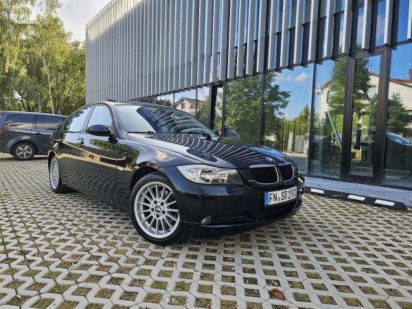 BMW 318 2005 in Kaunas, with an engine capacity of 2.00 L and mileage of 256 thousand km for 2799 €, photo 1 on AUTOMOTO.COM.LV