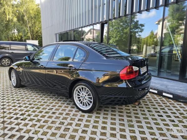 BMW 318 2005 in Kaunas, with an engine capacity of 2.00 L and mileage of 256 thousand km for 2799 €, photo 11 on AUTOMOTO.COM.LV