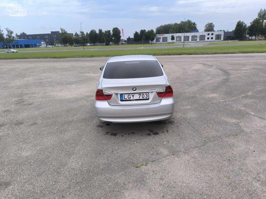 BMW 318 2006 Kauņa, ar dzinēja tilpumu 2.00 L un nobraukumu 328 tūkst. km par 1590 €, foto 7 vietnē AUTOMOTO.COM.LV