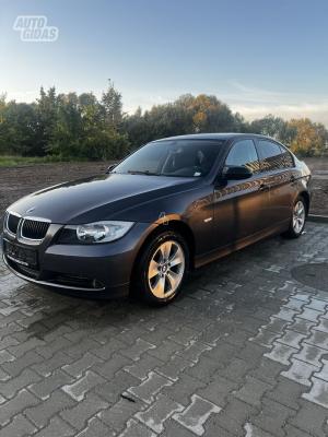 BMW 318 2006 in Kaunas, with an engine capacity of 2.00 L and mileage of 206 thousand km for 1300 €, photo 4 on AUTOMOTO.COM.LV