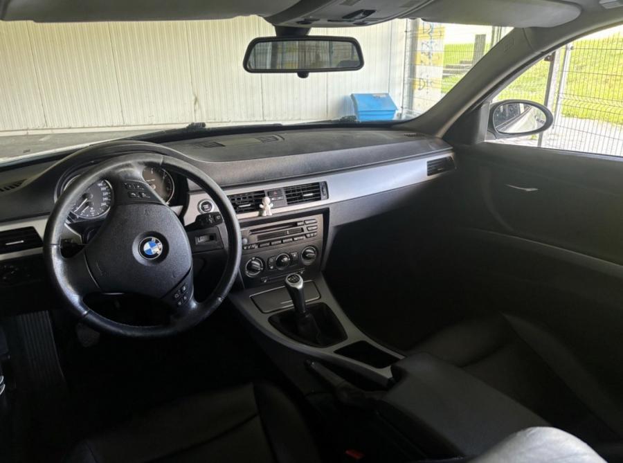 БМВ 318 2006 в Сауэ, объемом двигателя 2.00 л и пробегом 317 тыс. км за 3200 €, фото 24 на AUTOMOTO.COM.LV