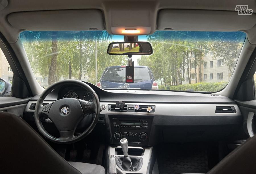 BMW 318 2006 in Kaunas, with an engine capacity of 2.00 L and mileage of 552 thousand km for 1650 €, photo 8 on AUTOMOTO.COM.LV