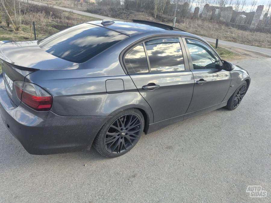 BMW 318 2007 in Vilnius, with an engine capacity of 2.00 L and mileage of 326 thousand km for 4000 €, photo 6 on AUTOMOTO.COM.LV
