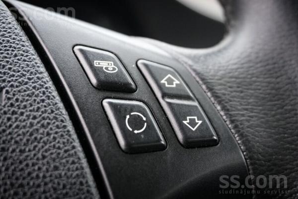 BMW 318 2009 in Riga, with an engine capacity of 2.00 L and mileage of 265 thousand km for 5990 €, photo 8 on AUTOMOTO.COM.LV