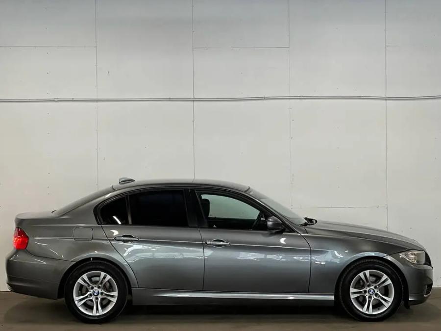 BMW 318 2009 Jūrmala, ar dzinēja tilpumu 2.00 L un nobraukumu 30 tūkst. km par 5950 €, foto 14 vietnē AUTOMOTO.COM.LV