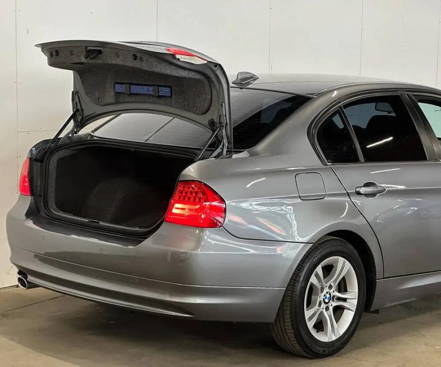 BMW 318 2009 Jūrmala, ar dzinēja tilpumu 2.00 L un nobraukumu 30 tūkst. km par 5950 €, foto 23 vietnē AUTOMOTO.COM.LV