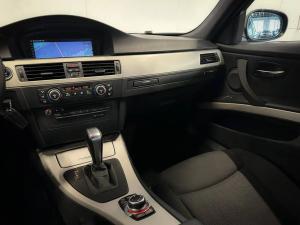 BMW 318 2009 Jūrmala, ar dzinēja tilpumu 2.00 L un nobraukumu 30 tūkst. km par 5950 €, foto 35 vietnē AUTOMOTO.COM.LV