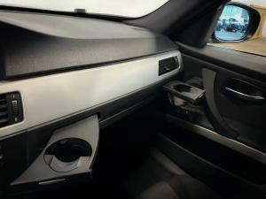 BMW 318 2009 Jūrmala, ar dzinēja tilpumu 2.00 L un nobraukumu 30 tūkst. km par 5950 €, foto 37 vietnē AUTOMOTO.COM.LV