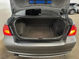 BMW 318 2009 Jūrmala, ar dzinēja tilpumu 2.00 L un nobraukumu 30 tūkst. km par 5950 €, foto 48 vietnē AUTOMOTO.COM.LV