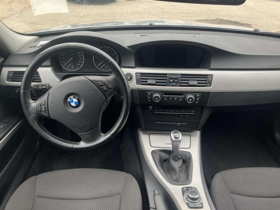 BMW 318 2009 Rokiškis, ar dzinēja tilpumu 2.00 L un nobraukumu 279 tūkst. km par 3950 €, foto 12 vietnē AUTOMOTO.COM.LV
