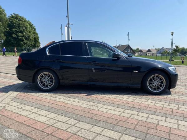 BMW 318 2011 in Silute, with an engine capacity of 1.80 L and mileage of 350 thousand km for 3550 €, photo 5 on AUTOMOTO.COM.LV