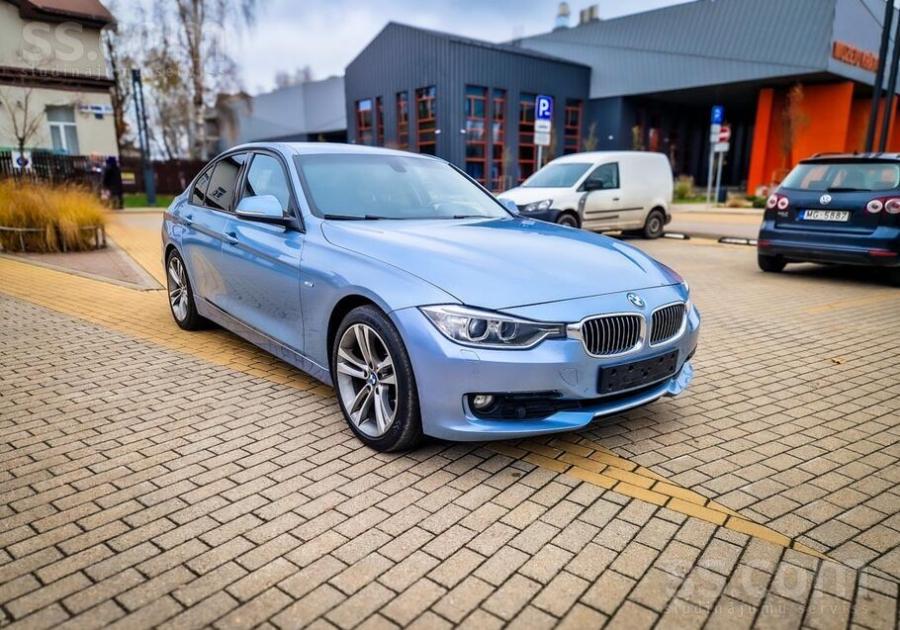 BMW 318 2012 in Riga, with an engine capacity of 2.00 L and mileage of 248 thousand km for 8990 €, photo 3 on AUTOMOTO.COM.LV