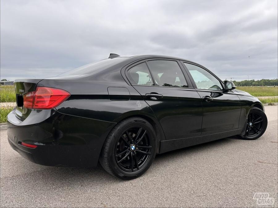 BMW 318 2013 in Kaunas, with an engine capacity of 2.00 L and mileage of 340 thousand km for 8000 €, photo 1 on AUTOMOTO.COM.LV