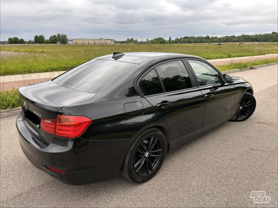 BMW 318 2013 in Kaunas, with an engine capacity of 2.00 L and mileage of 340 thousand km for 8000 €, photo 3 on AUTOMOTO.COM.LV