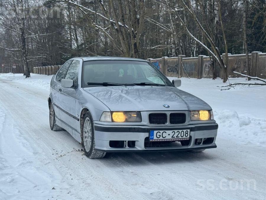 BMW 318 1997 in Riga, with an engine capacity of 1.90 L and mileage of 303 thousand km for 2500 €, photo 1 on AUTOMOTO.COM.LV