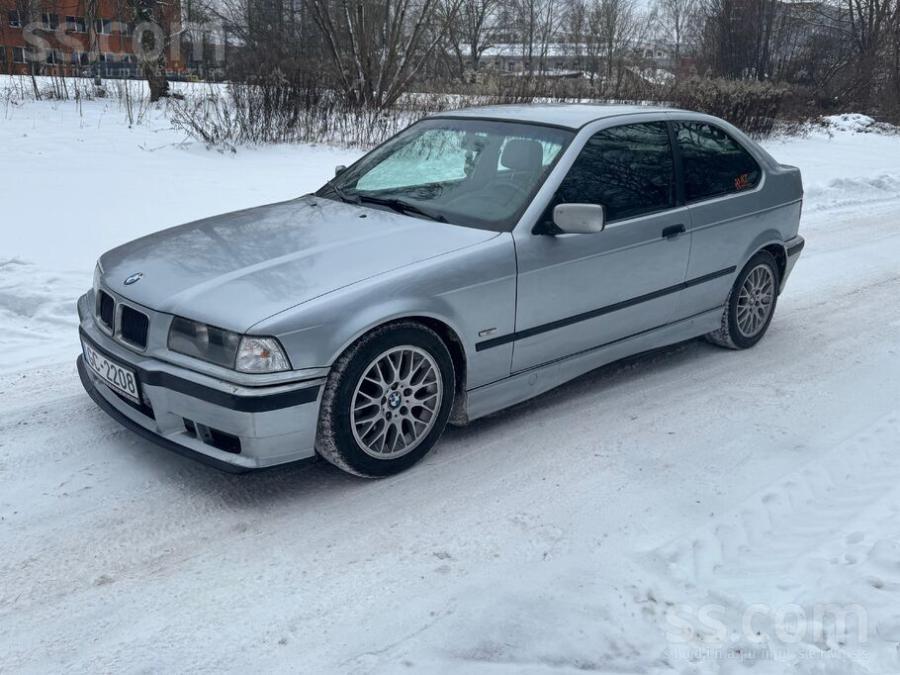 BMW 318 1997 Rīga, ar dzinēja tilpumu 1.90 L un nobraukumu 303 tūkst. km par 2500 €, foto 5 vietnē AUTOMOTO.COM.LV