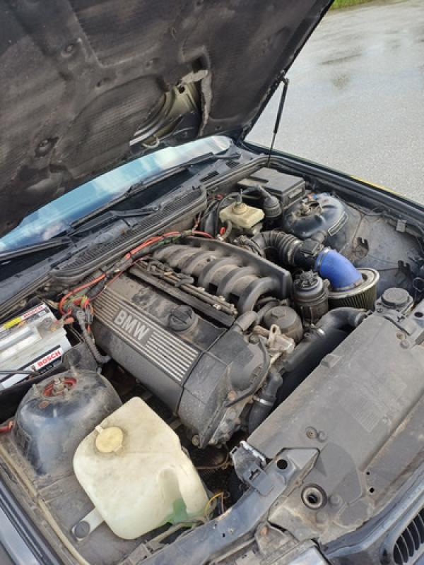 BMW 318 1997 in Tartu, with an engine capacity of 2.80 L and mileage of 267 thousand km for 3000 €, photo 6 on AUTOMOTO.COM.LV