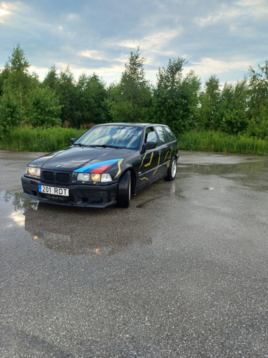 BMW 318 1997 Tartu, ar dzinēja tilpumu 2.80 L un nobraukumu 267 tūkst. km par 3000 €, foto 3 vietnē AUTOMOTO.COM.LV
