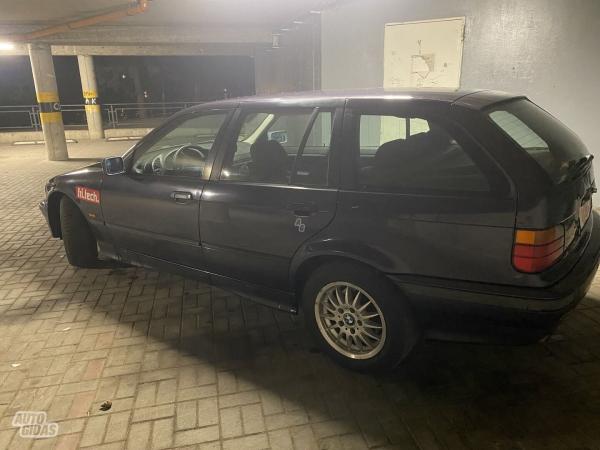 BMW 318 1997 Kauņa, ar dzinēja tilpumu 1.80 L un nobraukumu 230 tūkst. km par 1500 €, foto 3 vietnē AUTOMOTO.COM.LV