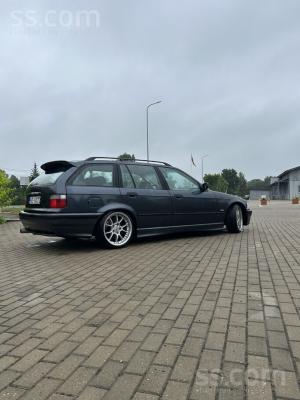 BMW 318 1999 Rīga, ar dzinēja tilpumu 2.50 L un nobraukumu 300 tūkst. km par 4500 €, foto 5 vietnē AUTOMOTO.COM.LV