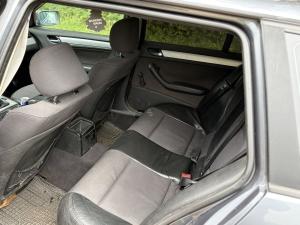 BMW 318 2002 in Klaipeda, with an engine capacity of 1.80 L and mileage of 490 thousand km for 750 €, photo 8 on AUTOMOTO.COM.LV