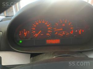 BMW 318 2005 in Ogre, with an engine capacity of 2.20 L and mileage of 242 thousand km for 2475 €, photo 8 on AUTOMOTO.COM.LV