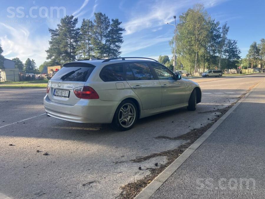BMW 318 2007 in Valmiera, with an engine capacity of 2.00 L and mileage of 385 thousand km for 2600 €, photo 4 on AUTOMOTO.COM.LV
