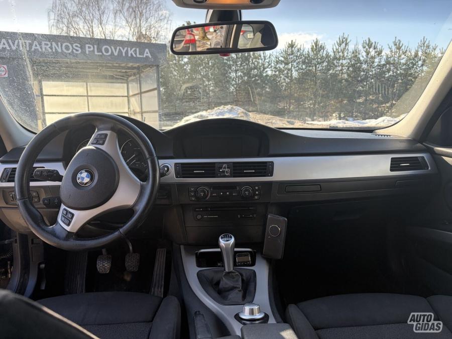 BMW 318 2007 in Vilnius, with an engine capacity of 2.00 L and mileage of 350 thousand km for 2200 €, photo 8 on AUTOMOTO.COM.LV