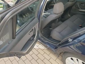 BMW 318 2007 in Utena, with an engine capacity of 1.80 L and mileage of 275 thousand km for 3600 €, photo 28 on AUTOMOTO.COM.LV