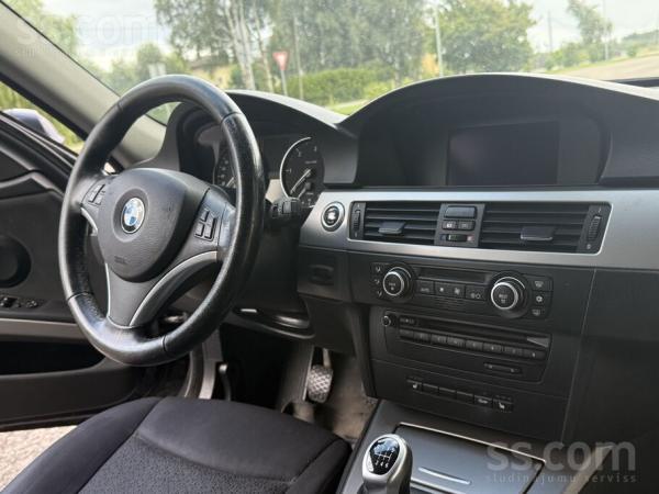 BMW 318 2008 in Bauska, with an engine capacity of 2.00 L and mileage of 289 thousand km for 2750 €, photo 4 on AUTOMOTO.COM.LV