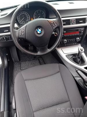 BMW 318 2009 in Riga, with an engine capacity of 2.00 L and mileage of 194 thousand km for 3700 €, photo 33 on AUTOMOTO.COM.LV