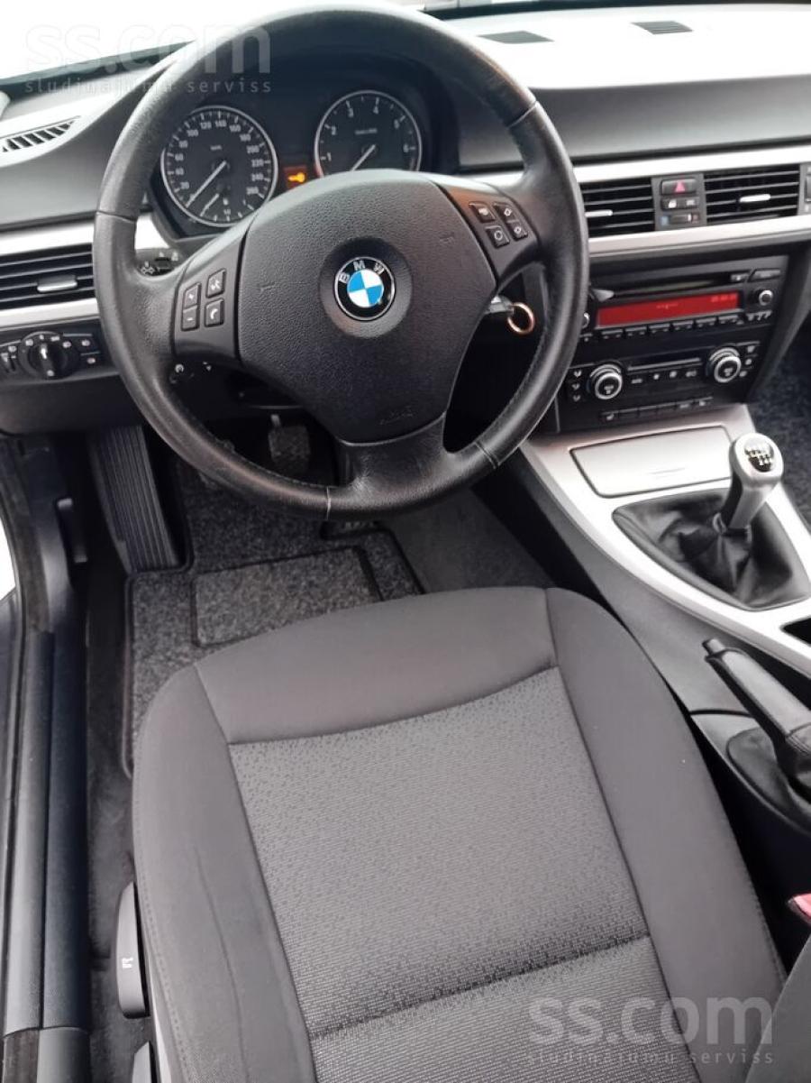 BMW 318 2009 in Riga, with an engine capacity of 2.00 L and mileage of 194 thousand km for 3700 €, photo 33 on AUTOMOTO.COM.LV