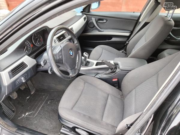 BMW 318 2009 in Vilnius, with an engine capacity of 2.00 L and mileage of 303 thousand km for 3000 €, photo 9 on AUTOMOTO.COM.LV