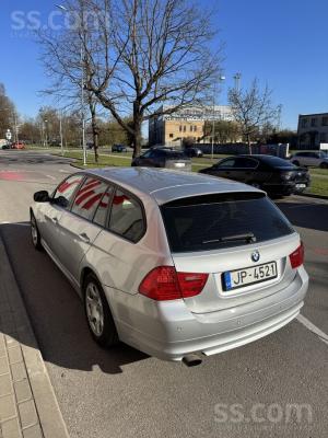 BMW 318 2009 in Riga, with an engine capacity of 2.00 L and mileage of 343 thousand km for 3200 €, photo 4 on AUTOMOTO.COM.LV