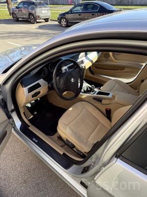 BMW 318 2009 in Riga, with an engine capacity of 2.00 L and mileage of 343 thousand km for 3200 €, photo 6 on AUTOMOTO.COM.LV
