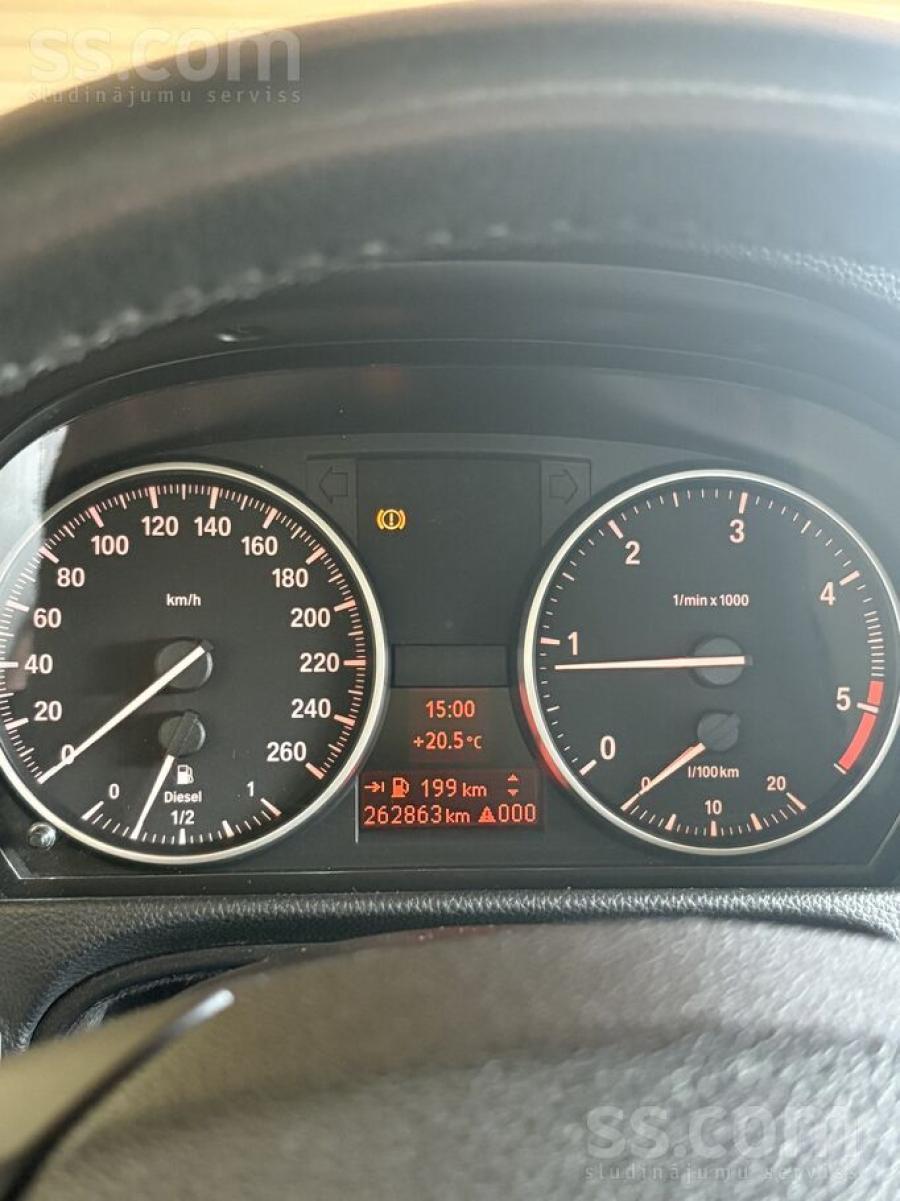 BMW 318 2009 in Ventspils, with an engine capacity of 2.00 L and mileage of 263 thousand km for 3800 €, photo 15 on AUTOMOTO.COM.LV