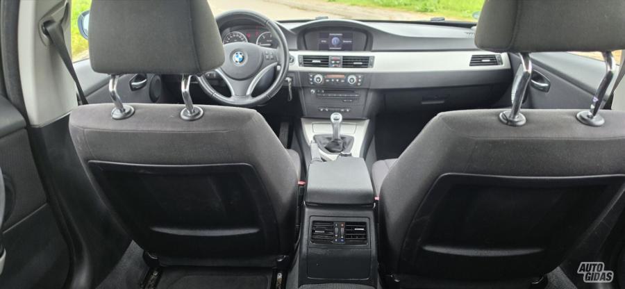BMW 318 2009 in Vilkaviskis, with an engine capacity of 2.00 L and mileage of 331 thousand km for 2600 €, photo 13 on AUTOMOTO.COM.LV